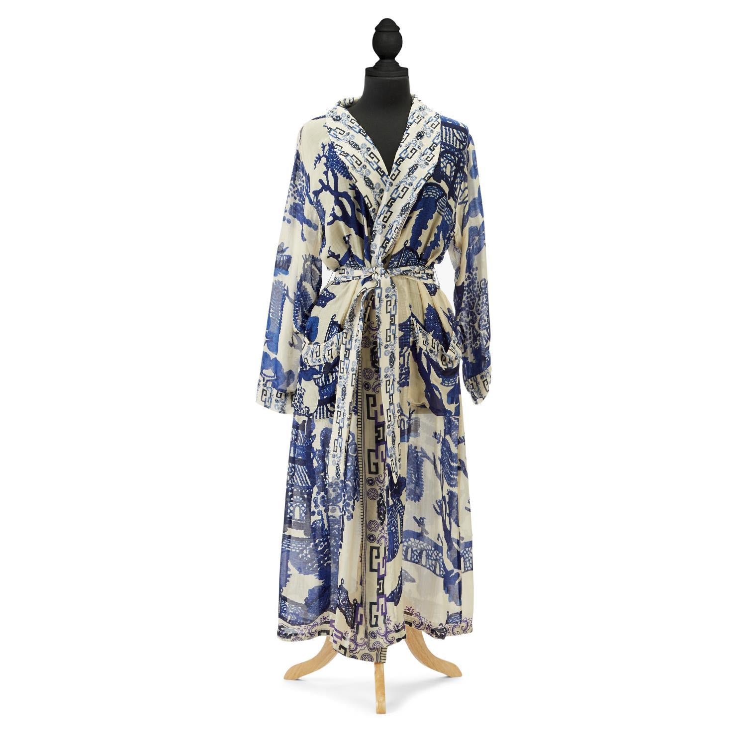 Giant Blue Willow Robe – The French Cottage